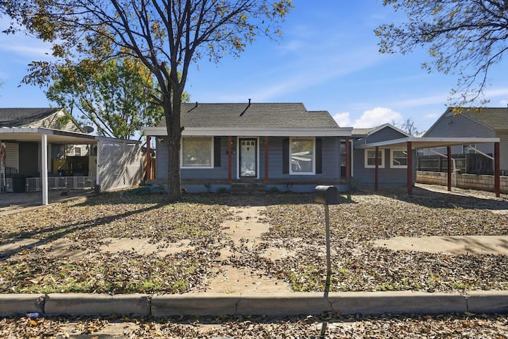 The Vintage Porch - Abilene, TX