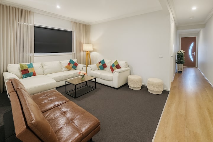 Beautiful Modern Home · Minutes From Bendigo Cbd - Bendigo