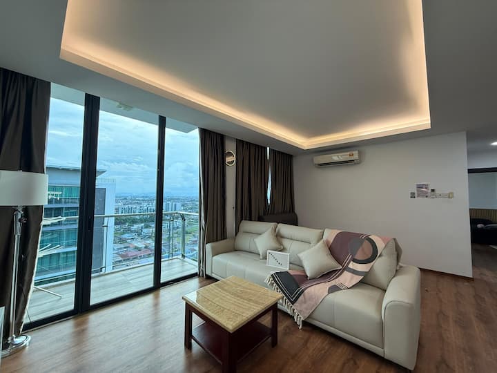 Vivacity Mall Jazz | 7 Beds | 3 Rooms - Kuching