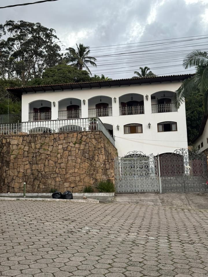 Casa De Praia Linda E Super Espaçosa! - São Sebastião