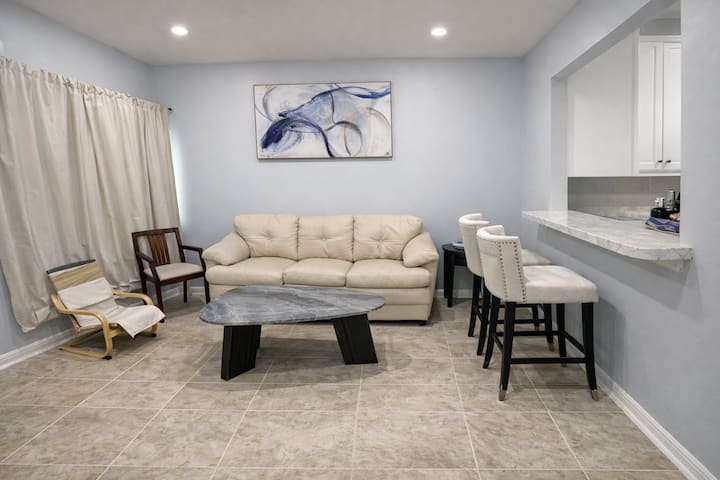 1br Apt Near Parks, Shops & Transit| Friendly Area - Richardson, TX