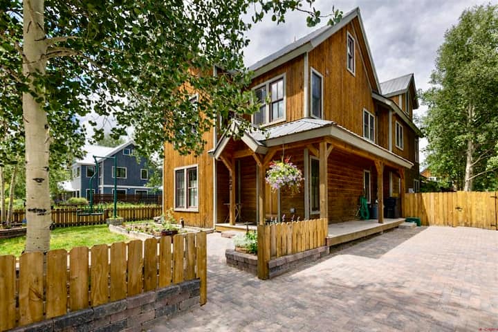 Lovely In-town Modern 3 Br Townhome - Crested Butte, CO