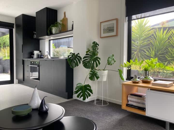 Guest Apartment, Perth
Tasmania
Incl. Breakfast - Launceston