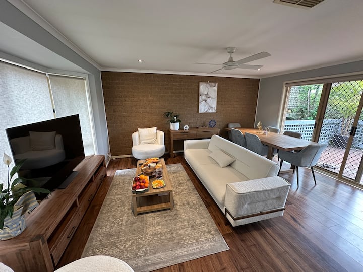 2bedroom House Close Train Station Shop - Croydon