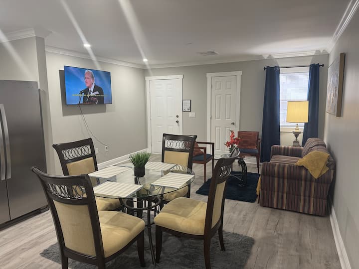 The Hummingbird Cozy Apartment.! #195 - Princeville, NC