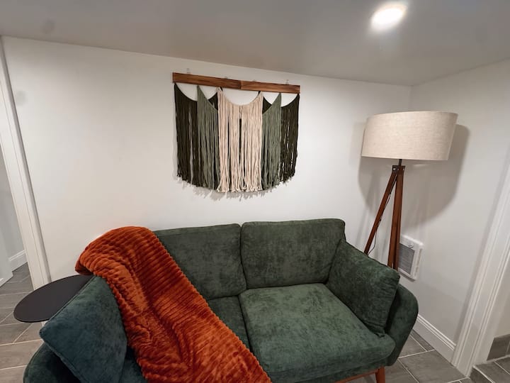 The Providence Hideaway: Cozy Little Casita - Providence, RI