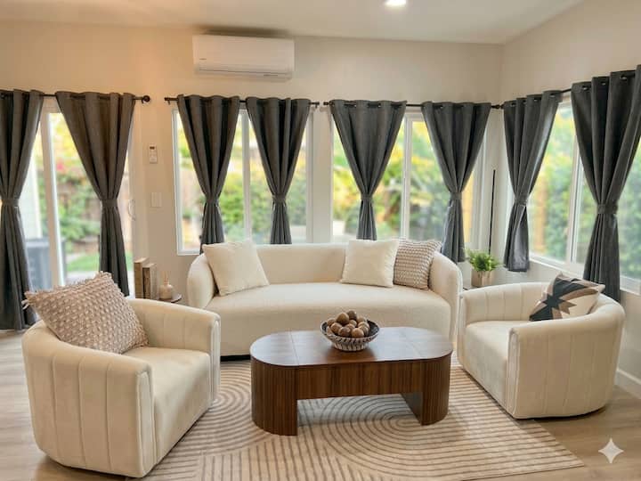Modern Family Spring Getaway| Near Disney & Knotts - Norwalk, CA