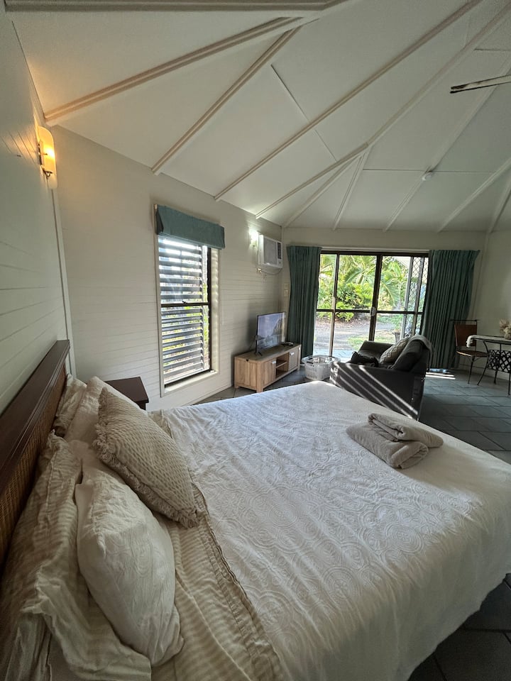 Beachside Bungalow Bliss - Mackay