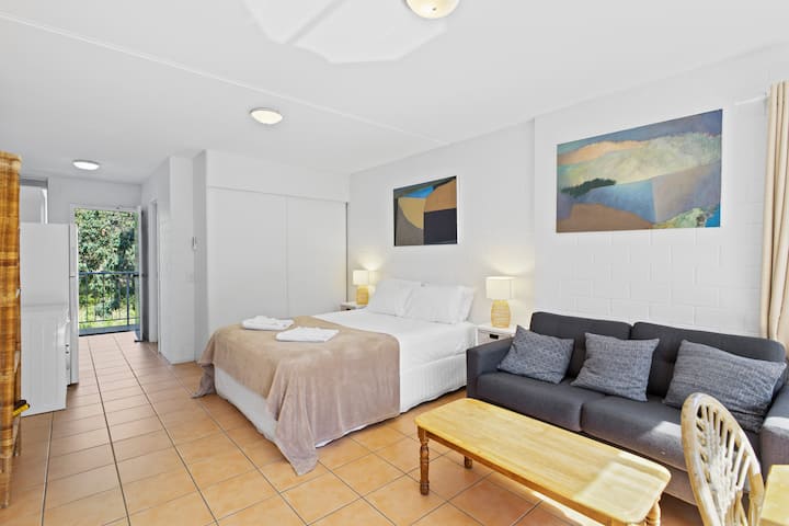 Cozy Beachside Studio (No Balcony) - Moreton Island