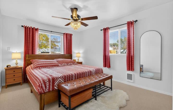 Baker Bungalow - Baker City, OR