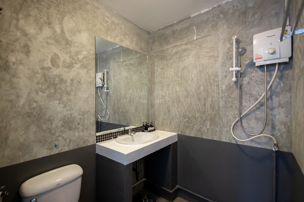 Nature Hotel, chambre double dans un conteneur NB104 - Shipping ...