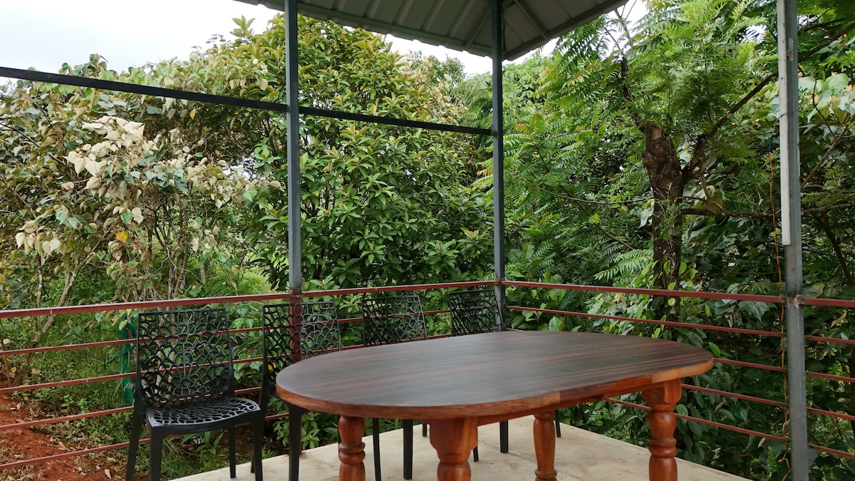 Cabane en bois Vagamon par Privacy Homes - Cabanes à louer à Vagamon ...