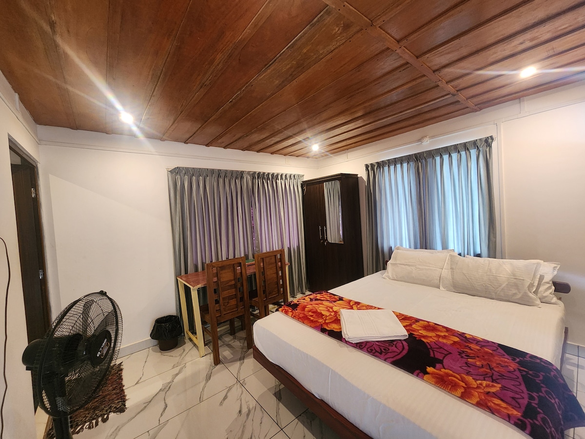 Cabane en bois Vagamon par Privacy Homes - Cabanes à louer à Vagamon ...