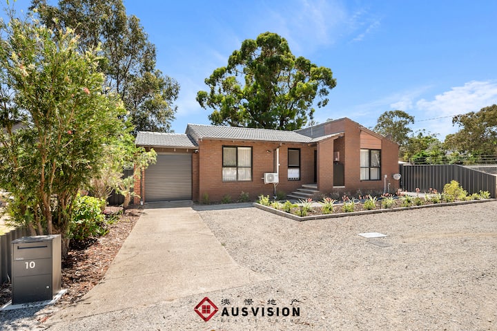 Perth East Retreat Bbq-walk To Train & Shops - Perth