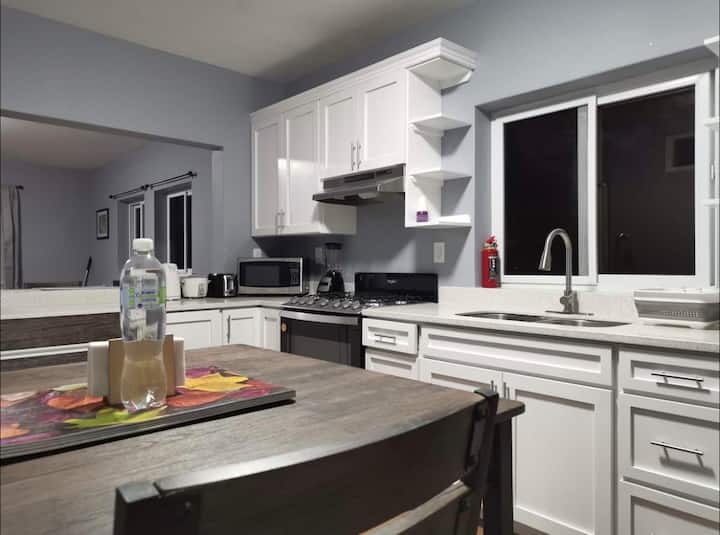 Combinación De Dos Apartamentos Santa Fe - Santa Catarina Palopó