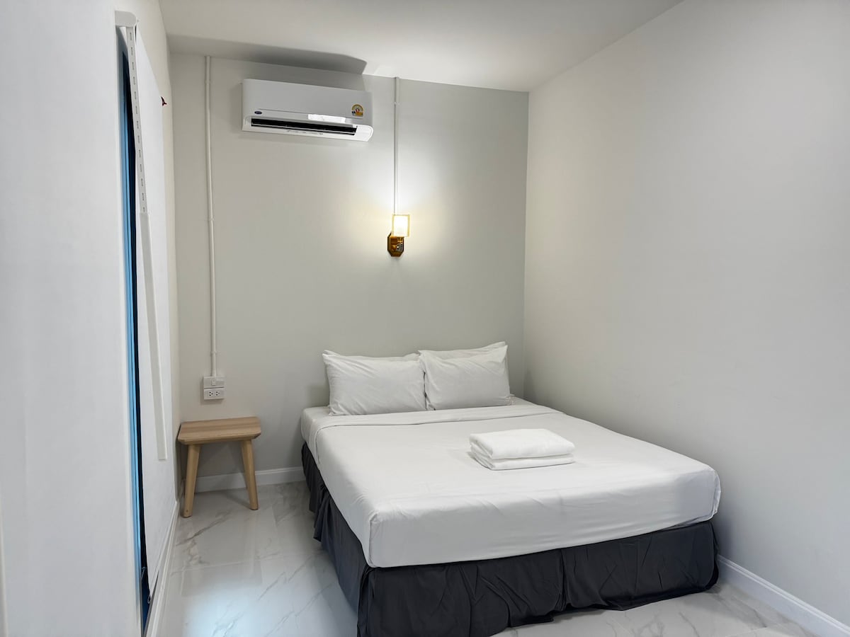 Nature Hotel, habitación doble con jardín en la villa (GR3) - Hoteles en alquiler en Chatuchak ...