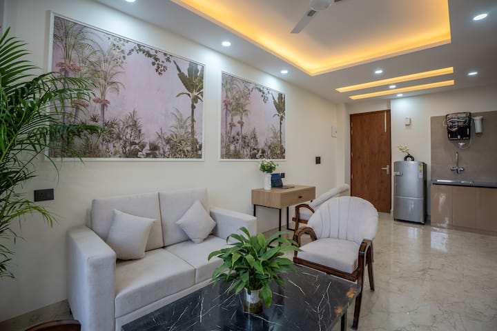 Elegant & Spacious 2bhk • Peaceful & Upscale Area - Gurgaon