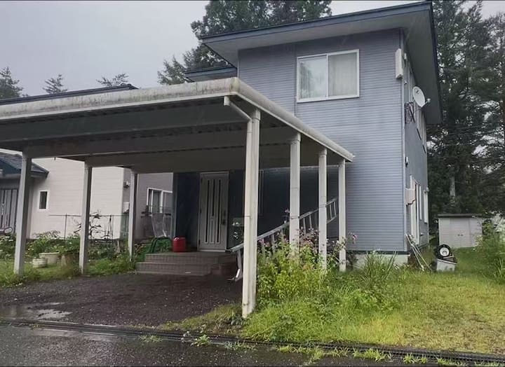 白馬村の一棟貸し宿|スキーと森に包まれる休日 - Hakuba