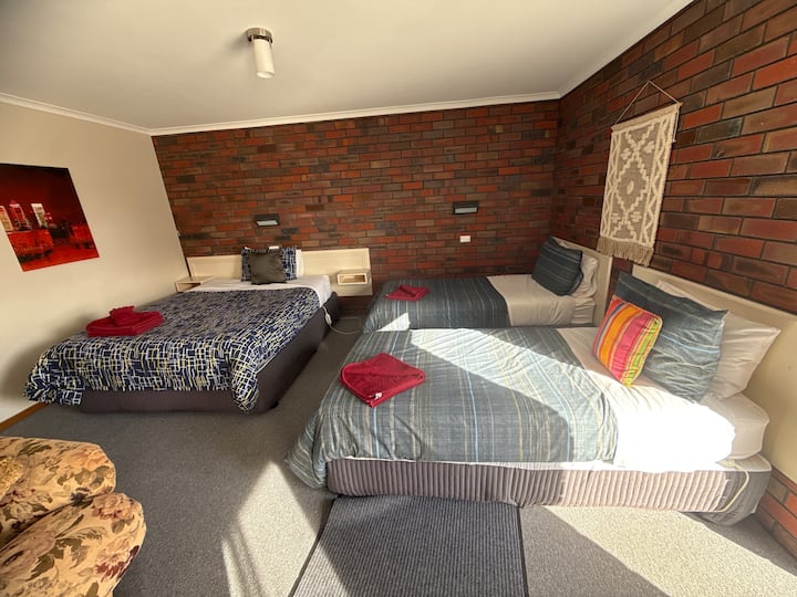 Coorrabin Motor Inn - 스타웰