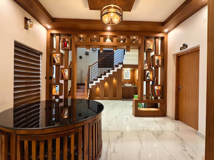 Cozy Villa In A Quiet Residential Enclave - Thalassery