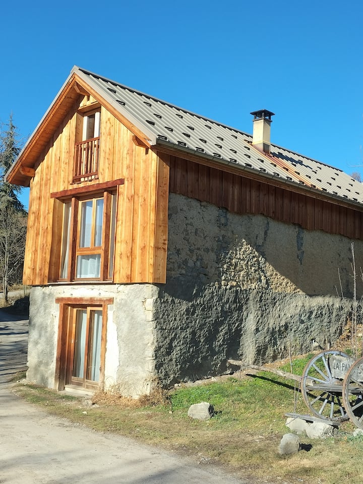 Maison De Hameau De Montagne Rénovée. - Chorges