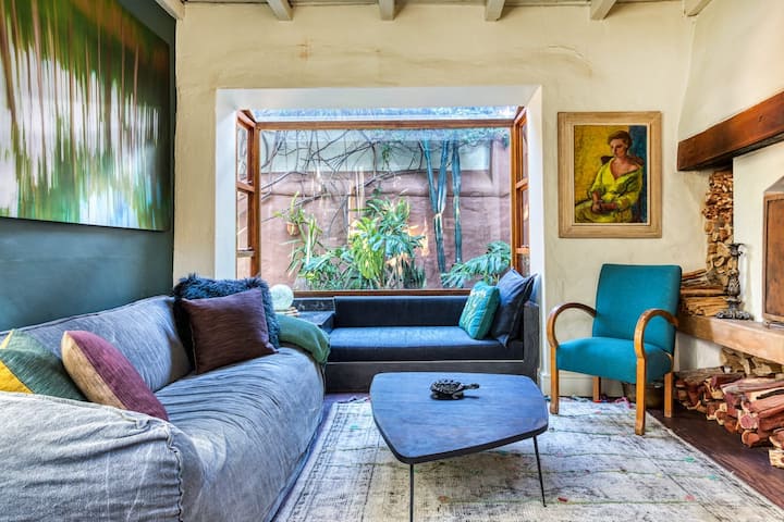 Newly Renovated Historical Farmhouse In Cape Town - Cape Town