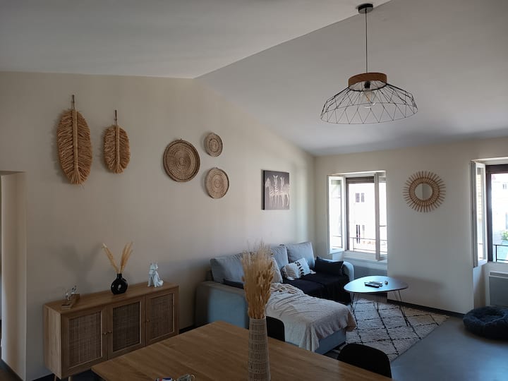 Bel Appartement Lumineux Dans Un Quartier Calme. - Prades