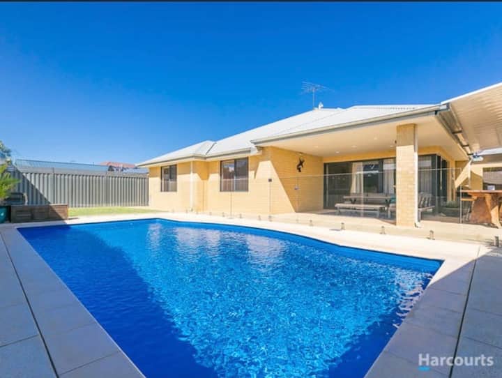 Luxury Swan Valley Escape | Pool, Games, Bbq, 5br - 