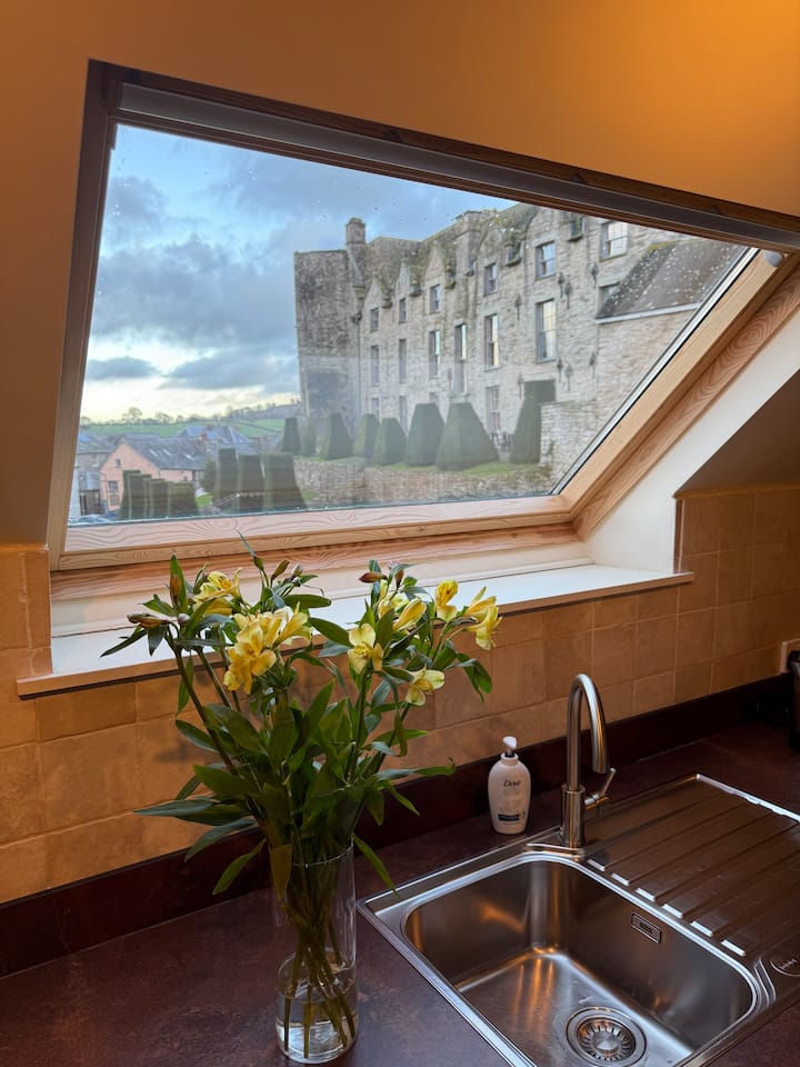 A Sleep In Hay - Hay-on-Wye