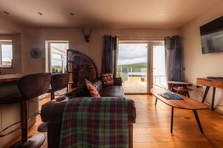 Luxury Seaview Cottage With Hot Tub 3 - Skye