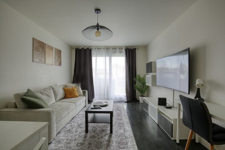 T2 Confortable à Cergy • Proche Gare Et Paris - Cergy