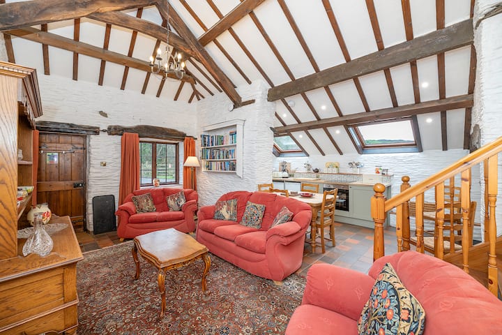 The Granary & Stable - Relax, Unwind, Enjoy! - Machynlleth