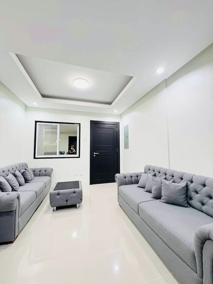 B Modern House In Sm Lanang For Big Groups Malibu - Davao City