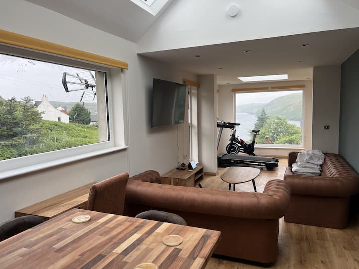 Luxury Seaview Cottage 1 - Portree