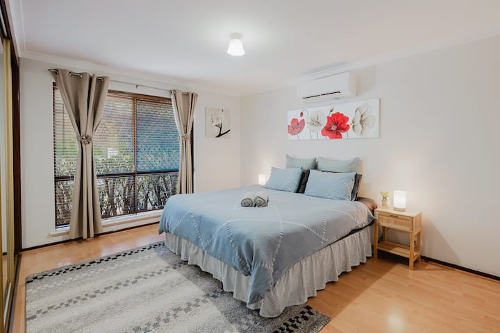 Twilight Guesthouse Bentley – Great Value - Perth