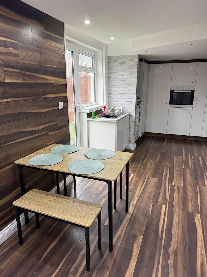 4bed | Grimsby | Contractor & Work Crew Stay - Cleethorpes