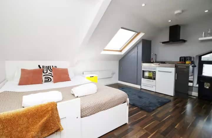 5 Stylish Cardiff Studios Book Entire Building - Cardiff