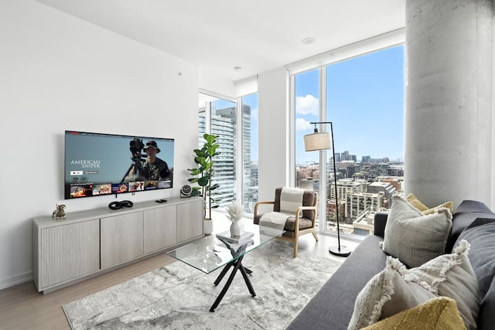 Bright King West Condo Floor-to-ceiling Views! - Toronto, ON