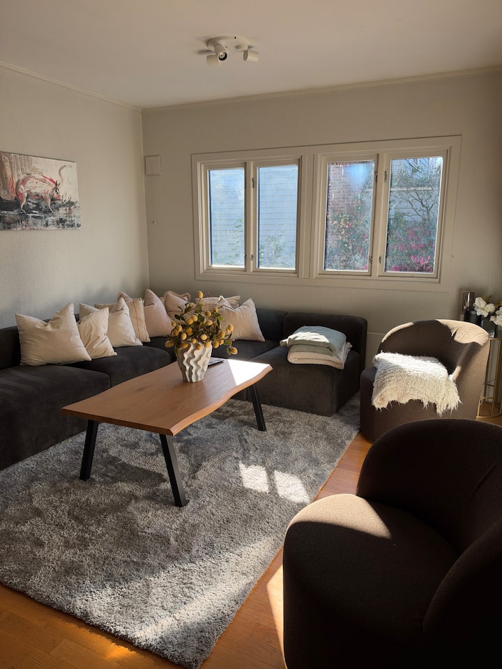 Villa Med 6 Soverom- Egen Terrasse/hage, Parkering - Oslo