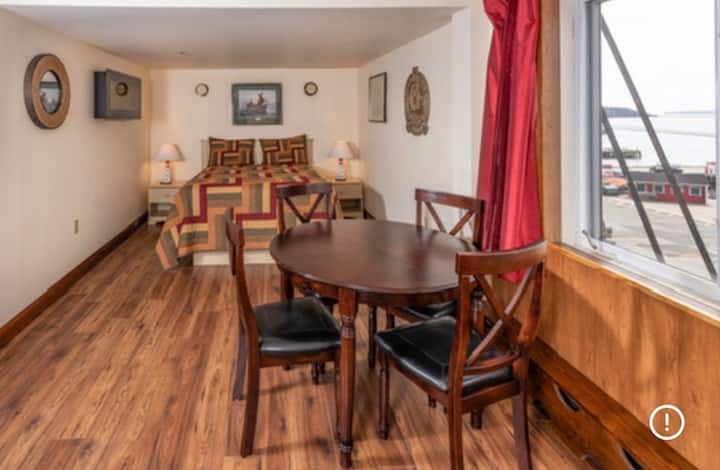 Harbourview Suite In The Heart Of Lunenburg - Lunenburg