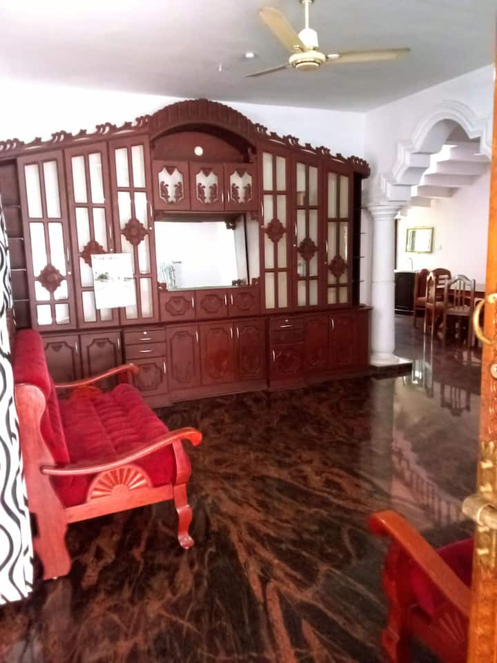 Sreevalsam Home - Varkala