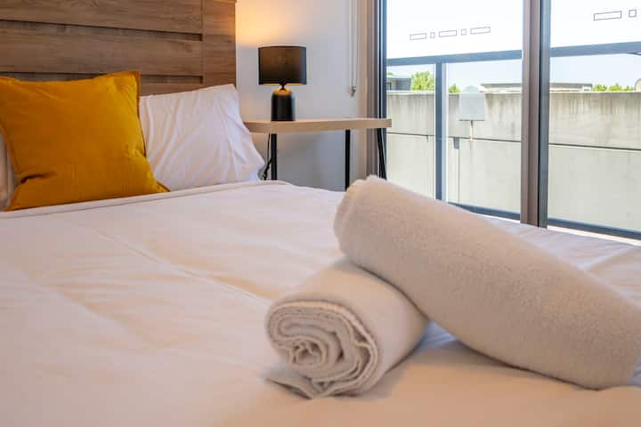 A1|alexandria Charm Walk To Woolworth Metro S/s - Surry Hills