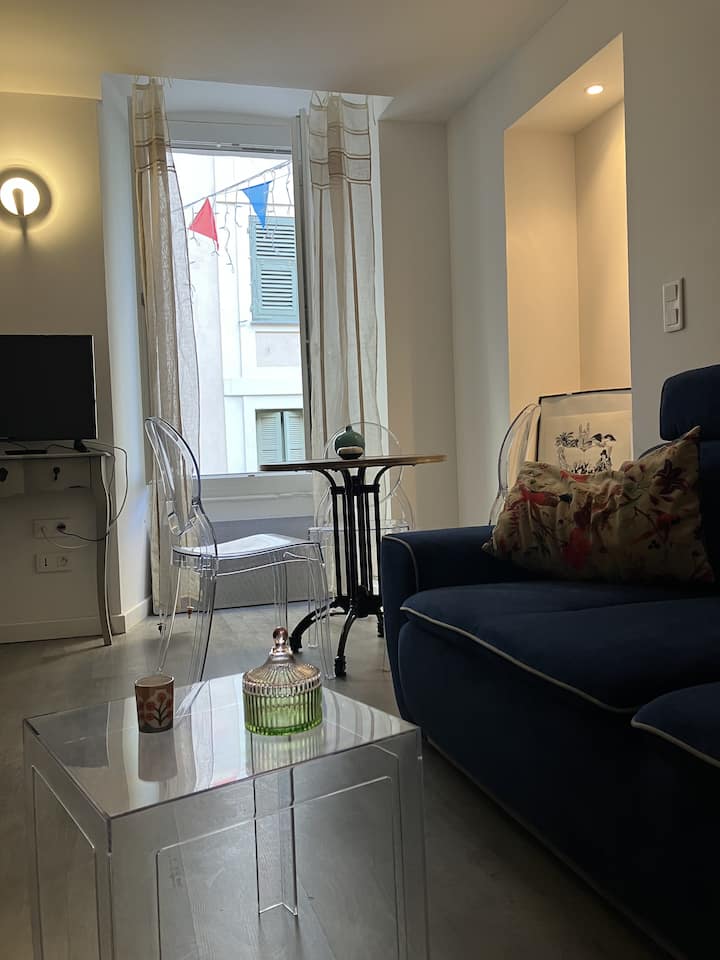 Charme De L'ancien, Rue Pietonne,coeur De Bastia. - Bastia