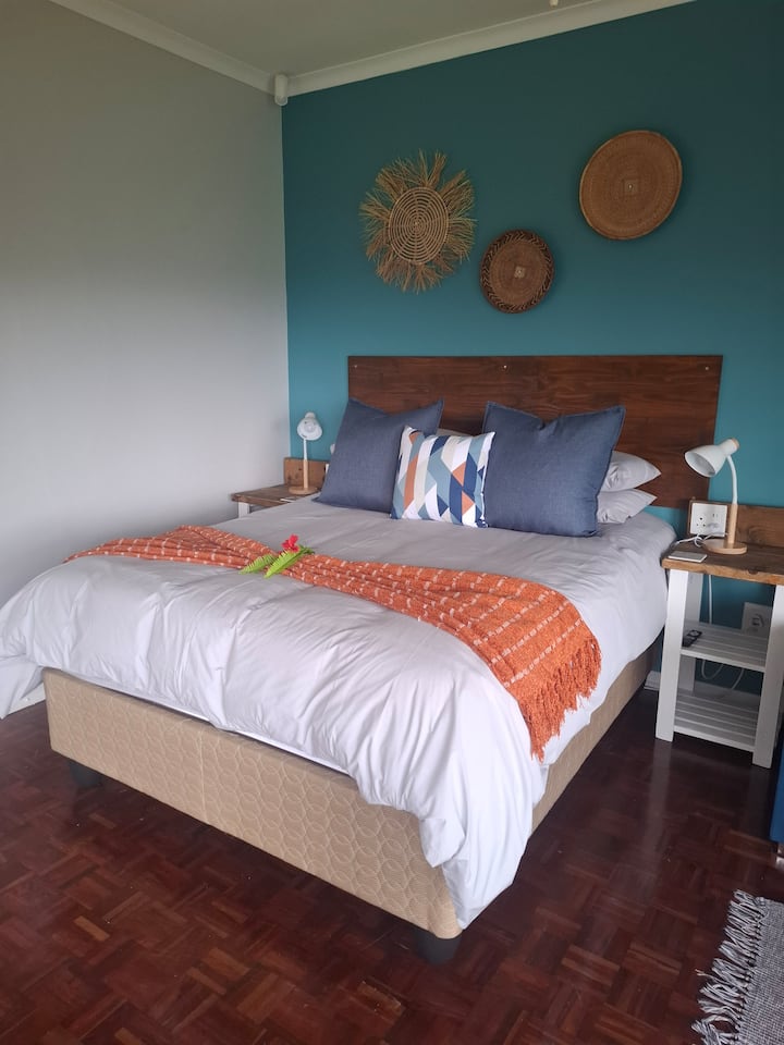 Raggy Shark: One Bedroom Unit - Umkomaas