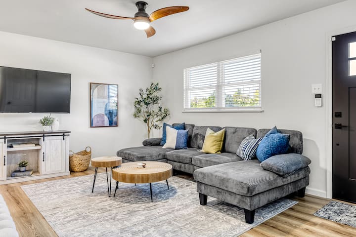 Cozy 3 Bdrm / Family Comfort & Convenient Location - Lake Saint Louis, MO