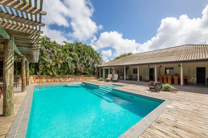 Villa Amaïa – Luxe Villa Met Zwembad En Privacy - Curaçao
