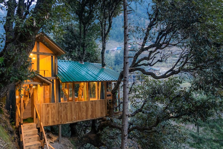 Oak Tree-house | Bastian Stays | Jhibhi - Jibhi
