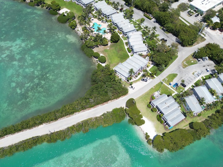 Blue Waters Stay - Free Kayaks 2/2.5 Coastal Villa - Duck Key, FL
