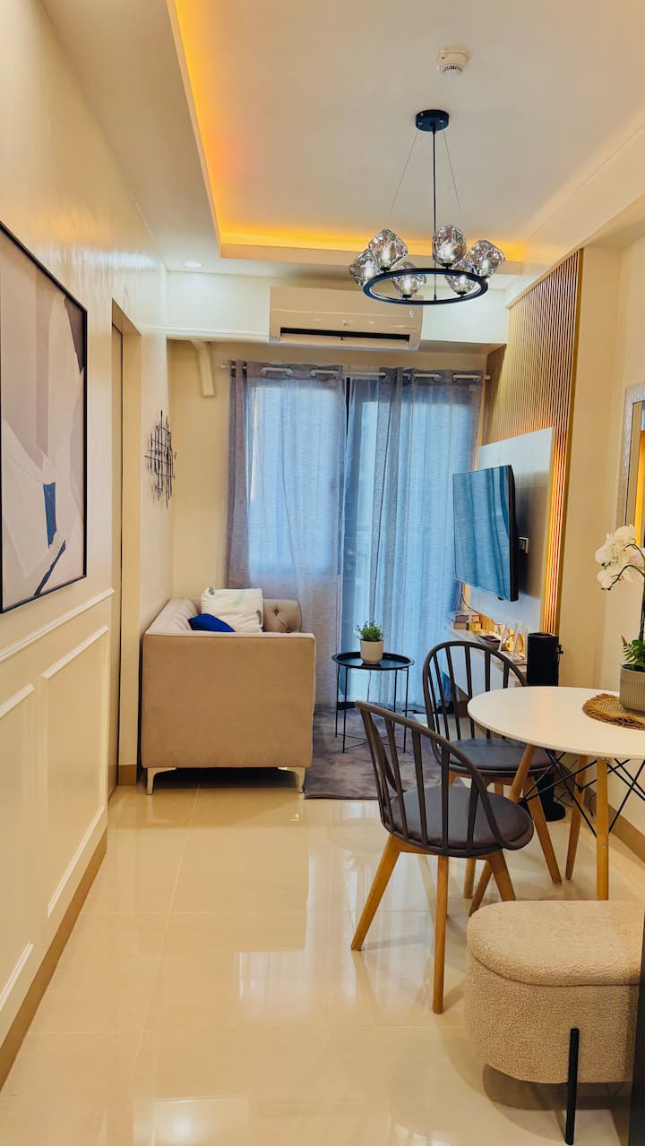 Premier Escape Near Sm City Mall - Iloilo City