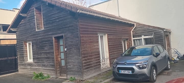 Chalet En Bois Confortable Pour Séjour Familial - Athis-Mons
